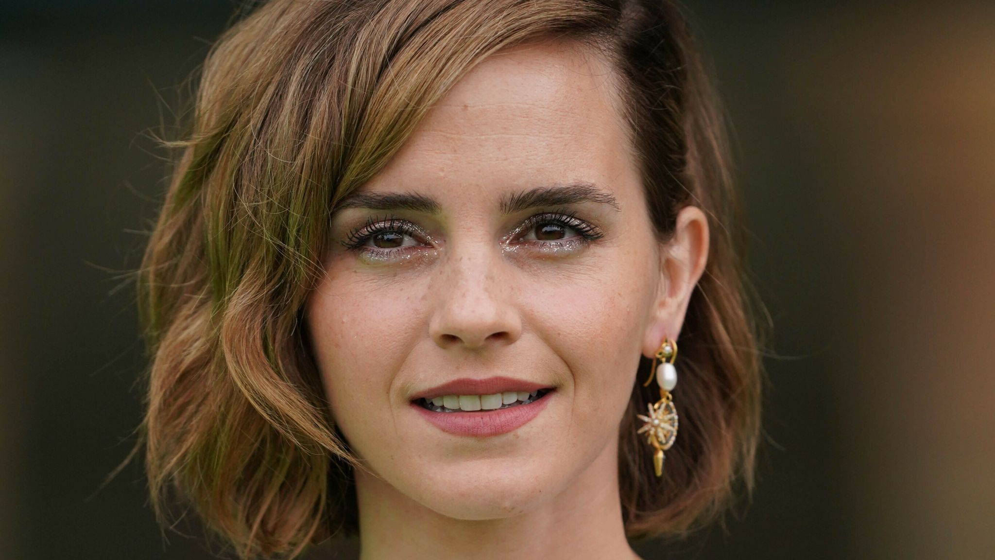 Emma Watson 'overwhelmed' by reuniting with Harry Potter stars Daniel ...