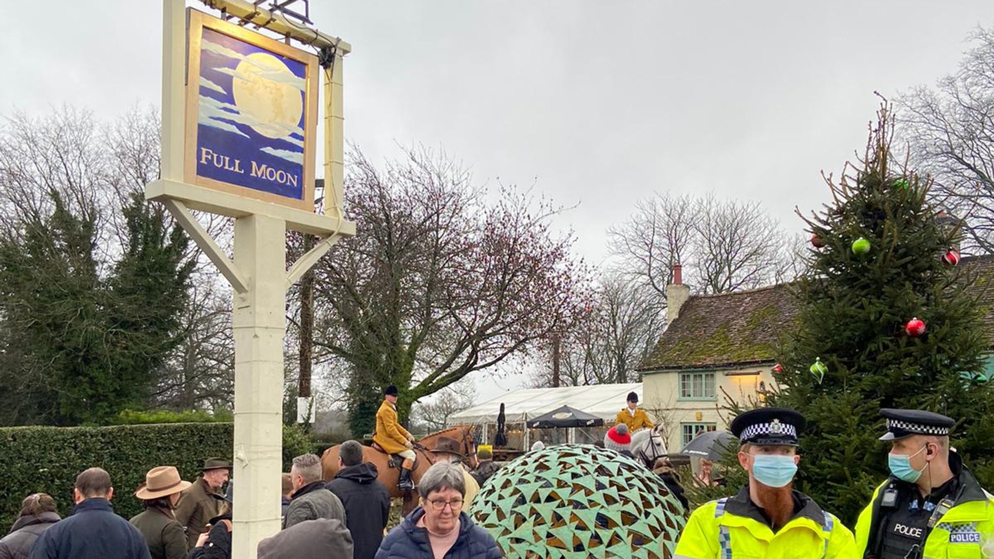 'Shame on you!' - Emotions run high as annual Boxing Day hunt met with ...