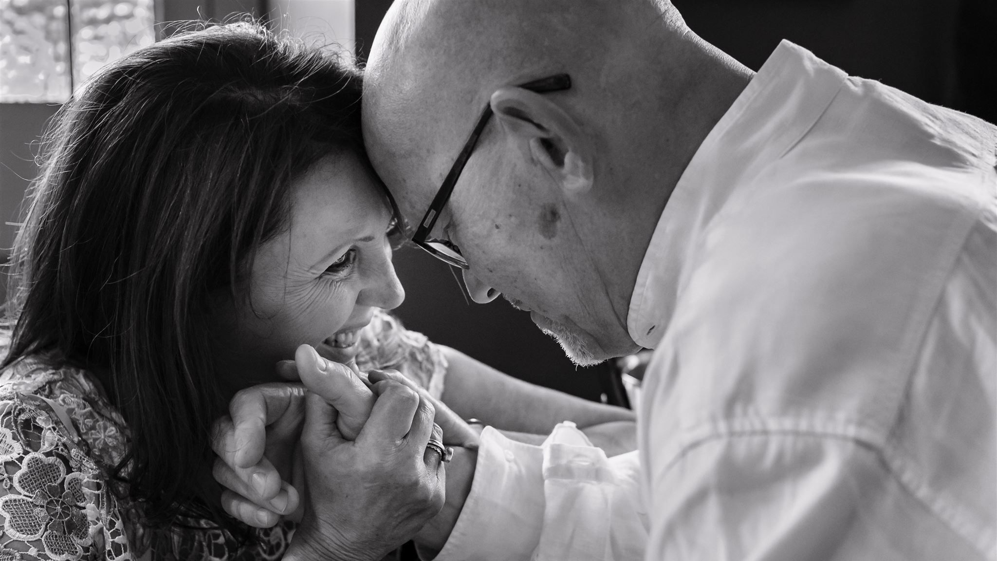 Man who stood in rain to see sick father for last time 'devastated' and ...