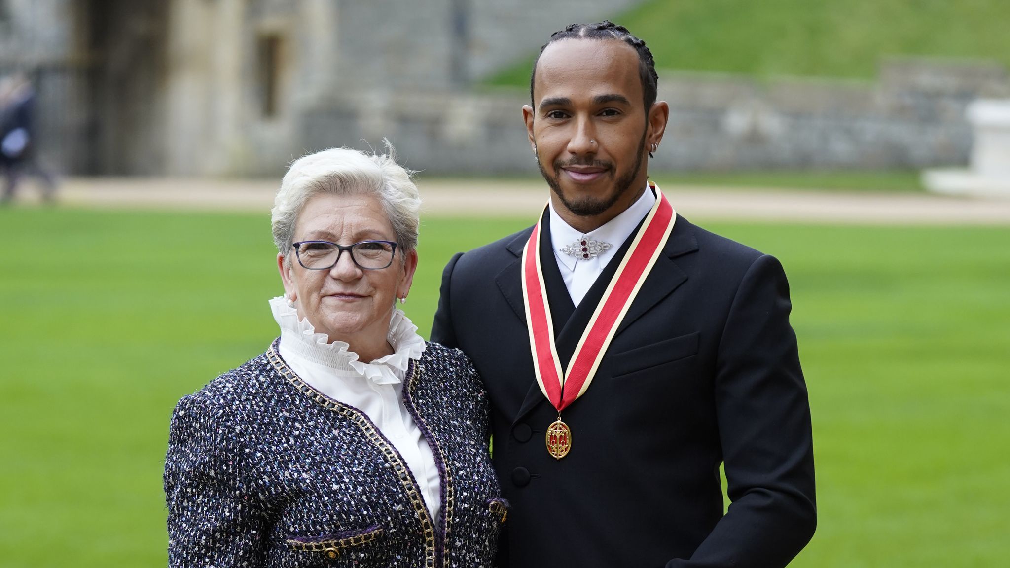 Lewis Hamilton: Formula One star knighted days after missing out on ...