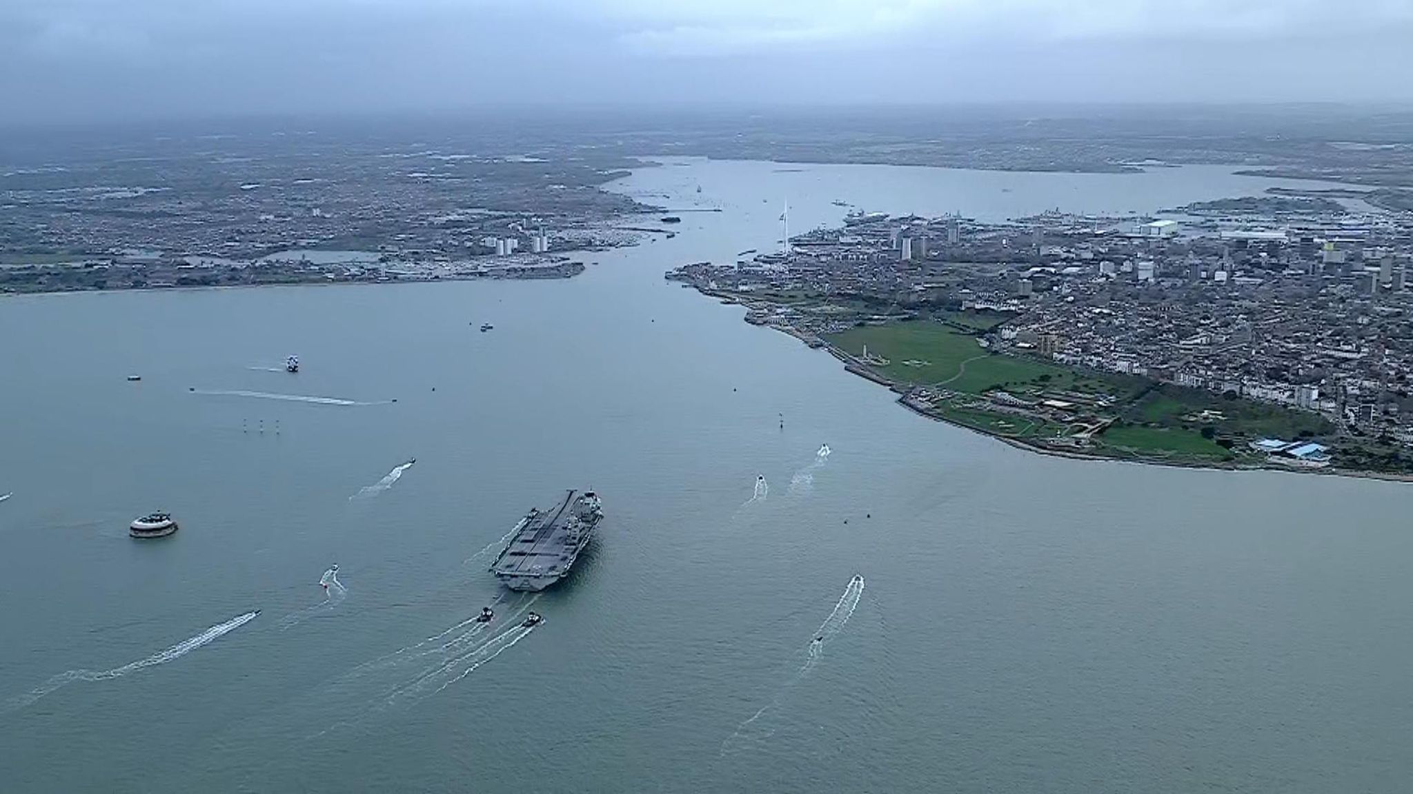 F-35 fighter jet: HMS Queen Elizabeth returns to Portsmouth - without ...