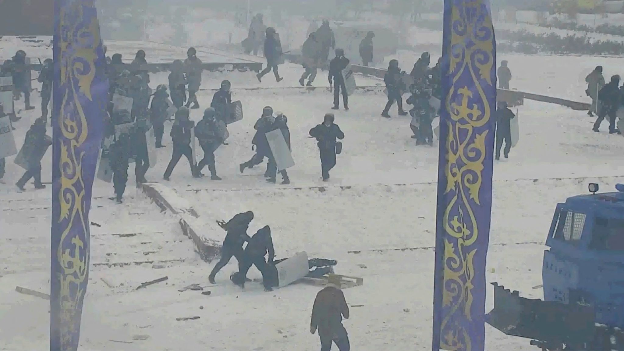 Kazakhstan president orders security forces to 'shoot to kill ...