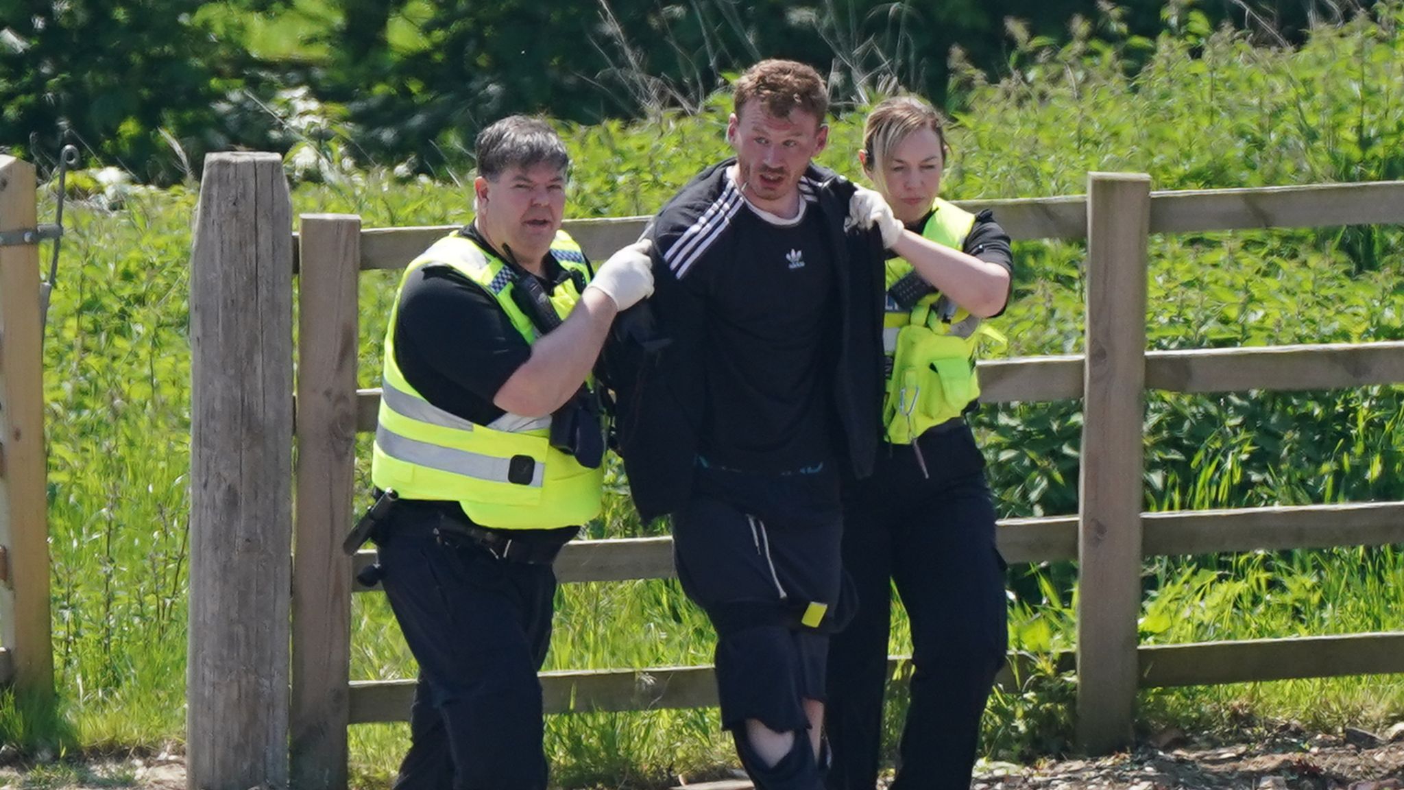 Daniel Boulton: Man who walked 28 miles to murder ex-girlfriend and her ...