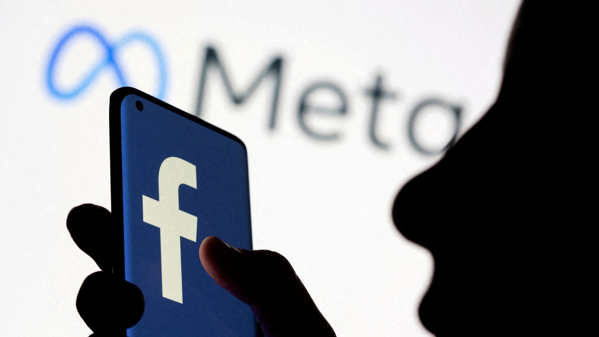 Facebook sees first-ever drop in daily active users as owner Meta takes ...
