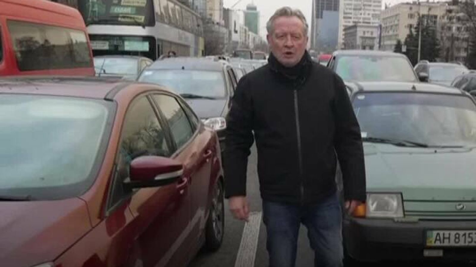 Ukraine crisis: Huge traffic jam as people flee Kyiv | World News | Sky ...