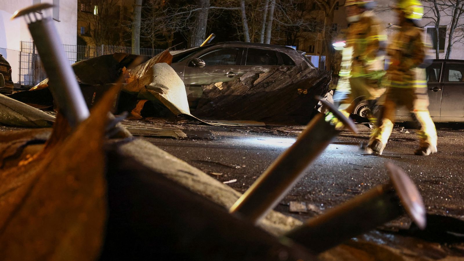 After leaving a path of destruction in the UK, Storm Eunice hits Europe ...