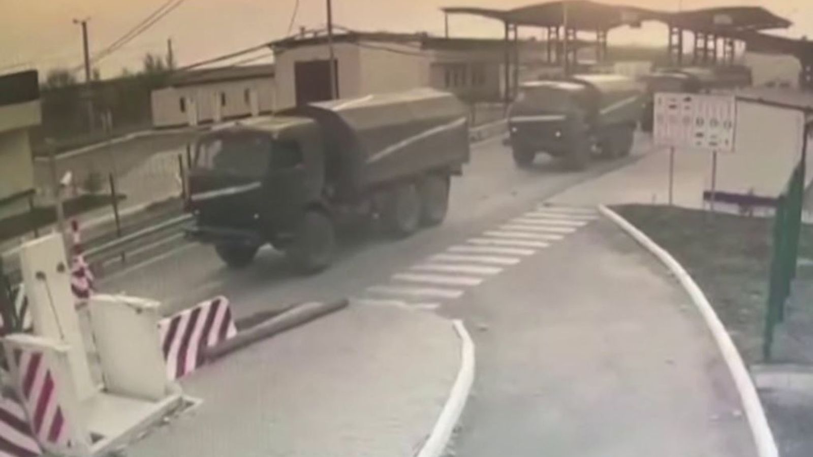 Ukraine says Russian vehicles have moved across the border from Crimea ...