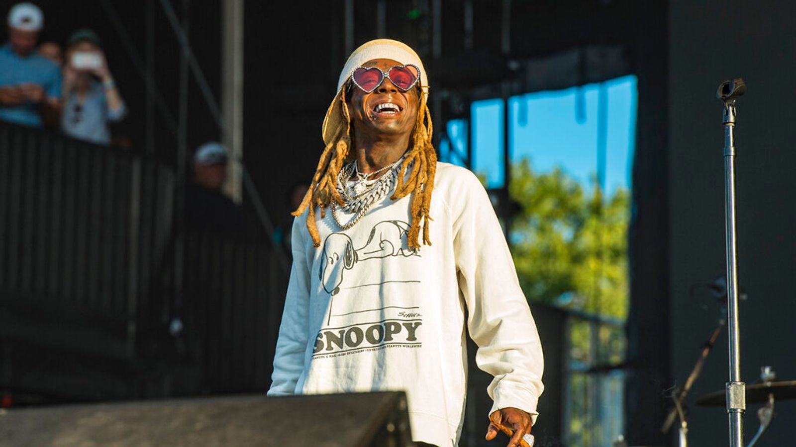 Lil Wayne to perform first UK show in 14 years at Strawberries & Creem ...