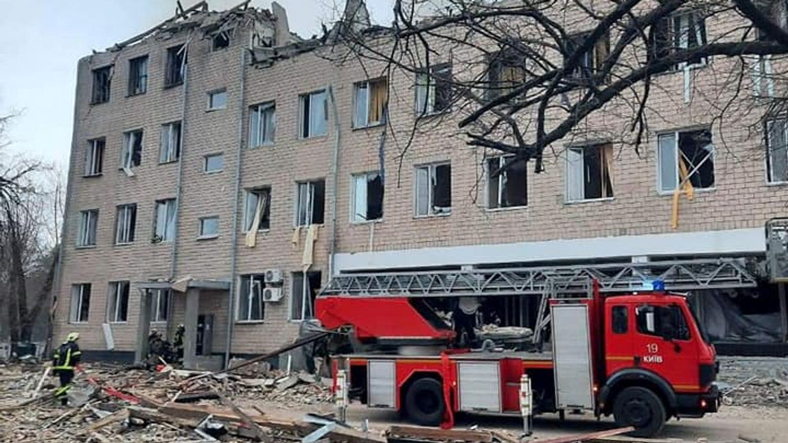 Russia invades Ukraine in pictures: Aftermath of explosions and tanks ...