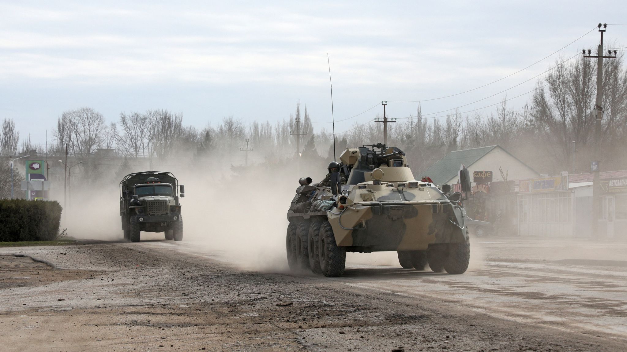 Russia invades Ukraine in pictures: Aftermath of explosions and tanks ...