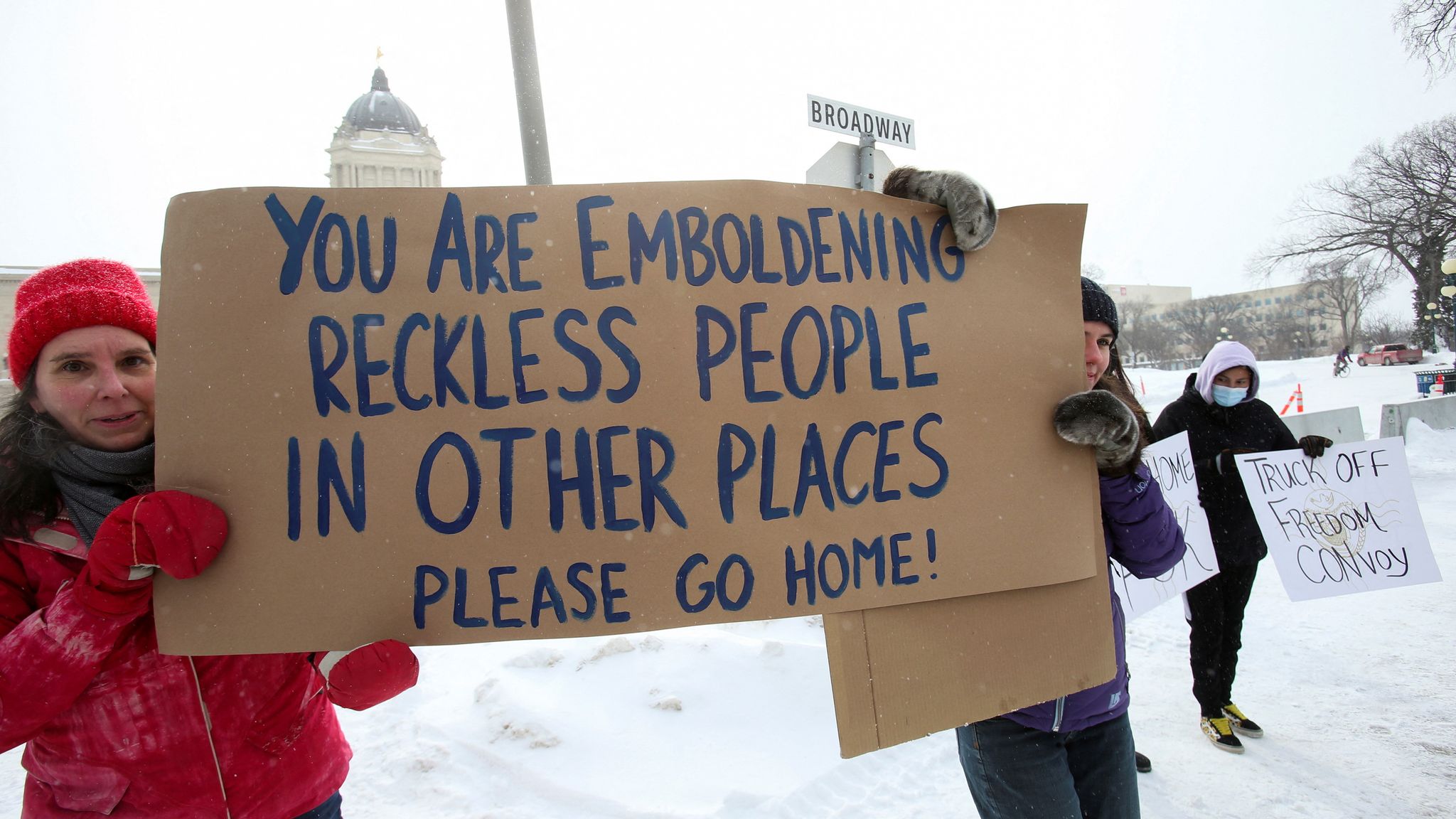 Freedom Convoy protests: Blockade eases on vital US-Canada bridge - but ...