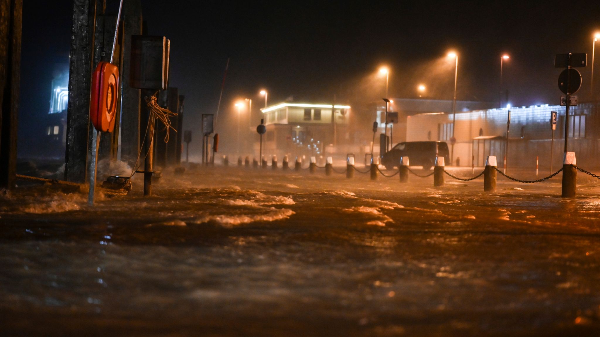 After leaving a path of destruction in the UK, Storm Eunice hits Europe ...