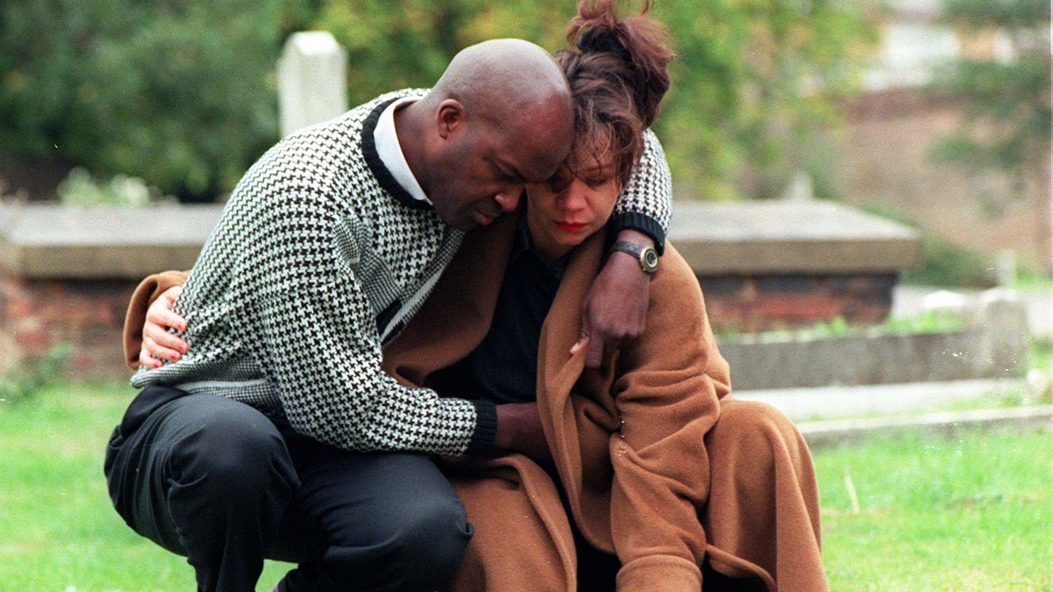 'Octomum' Mandy Allwood dies of cancer aged 56 | UK News | Sky News