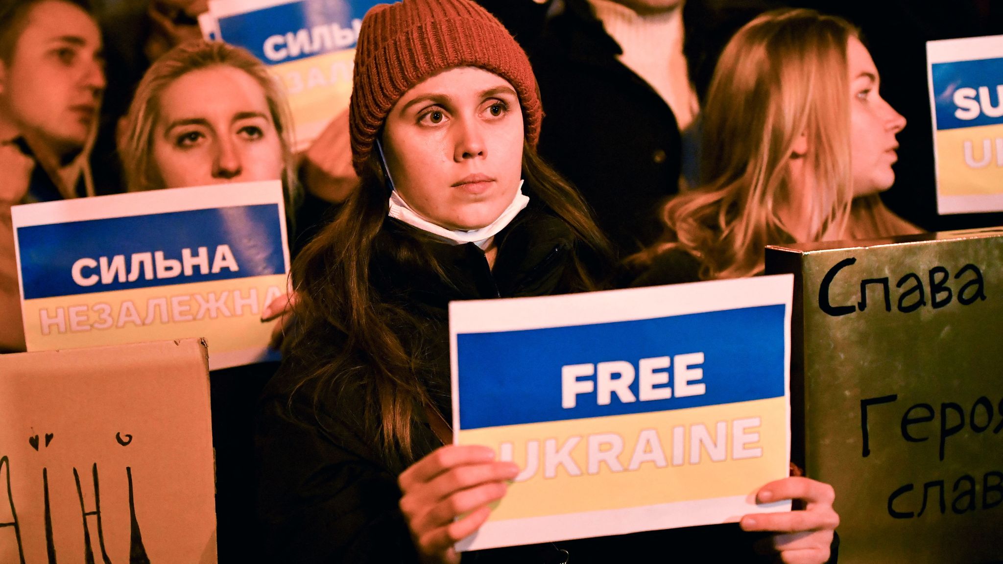 Ukraine: Police arrest more than 1,700 anti-war protesters in Russia as ...