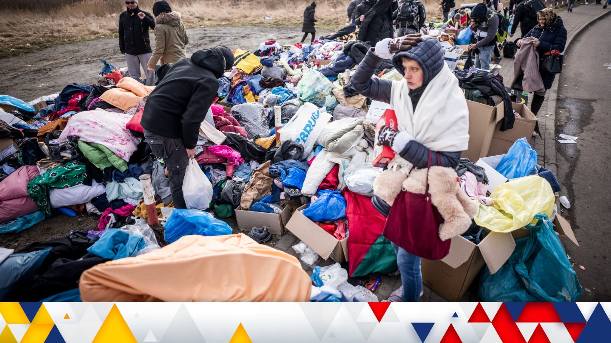 Ukraine invasion: Immigration minister Kevin Foster criticised for ...