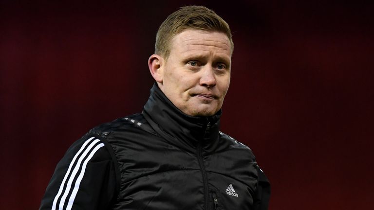 Aberdeen: Scott Brown injury 'not looking good', says interim boss Barry Robson | Video | Watch ...