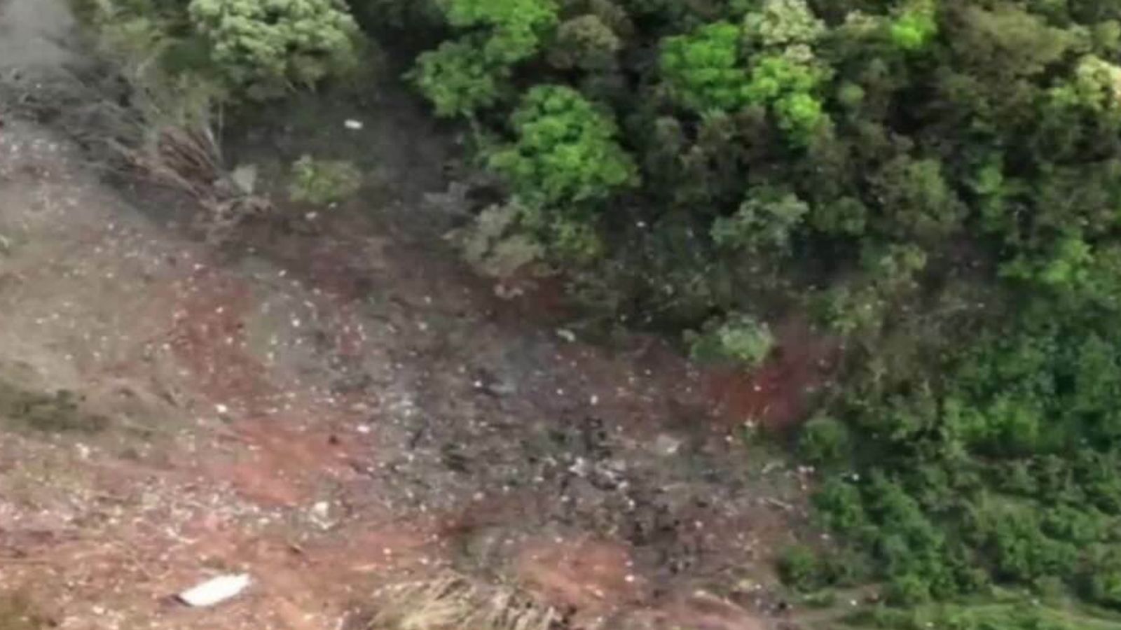 China plane crash: Footage shows the aftermath of the China Eastern ...