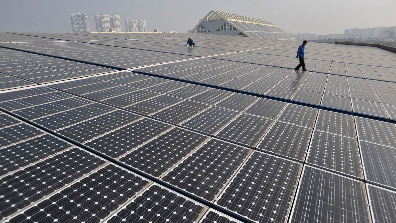 Climate change: Global wind and solar power growth on track to meet ...