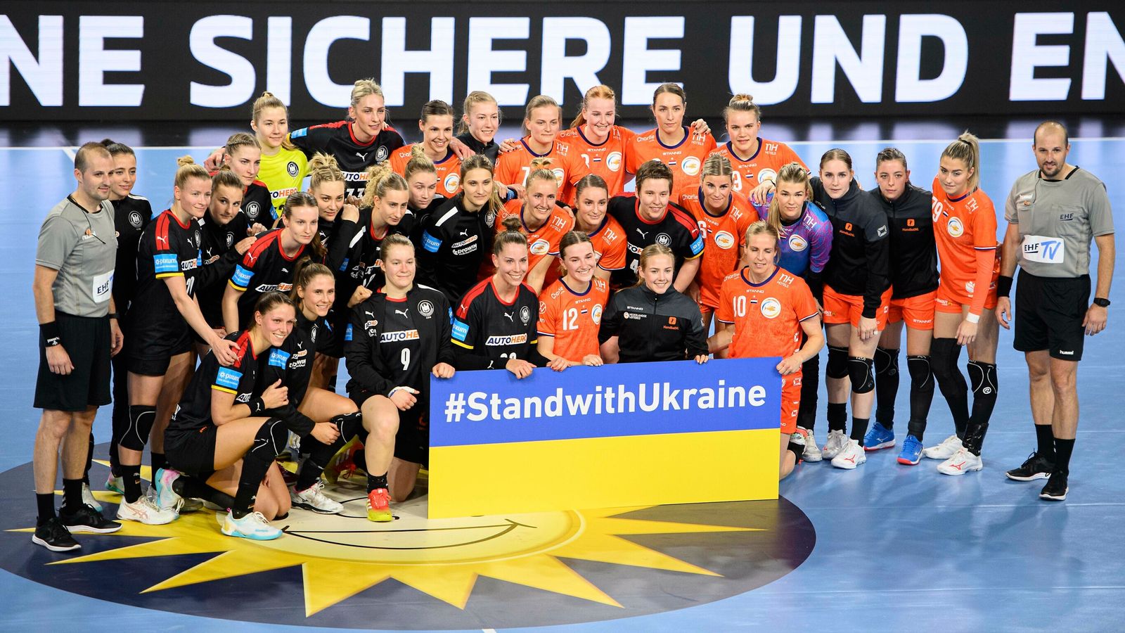 Ukraine invasion: Football teams across Europe show their support for ...