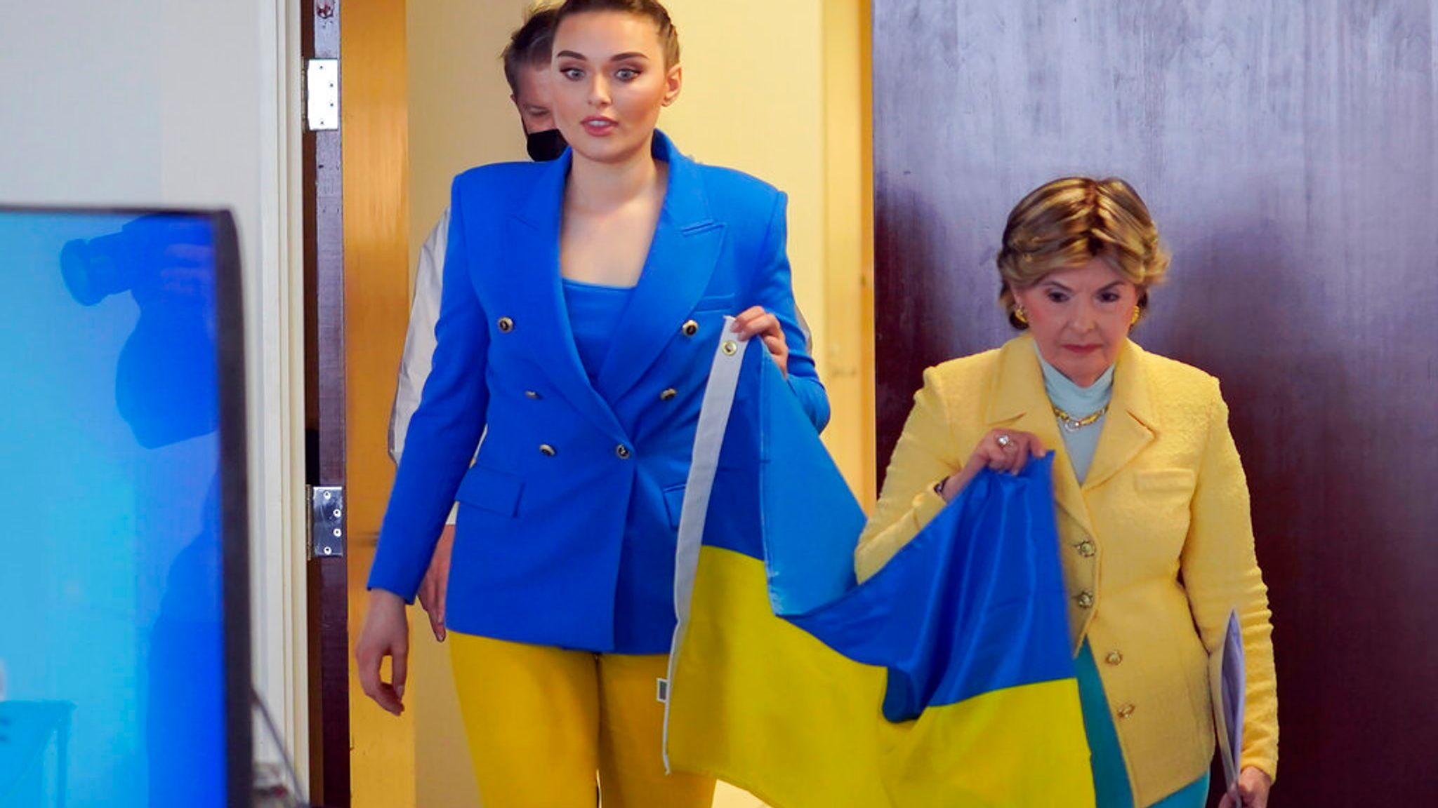 Ukraine war: Ex-Miss Ukraine describes how she fled Kyiv with seven ...