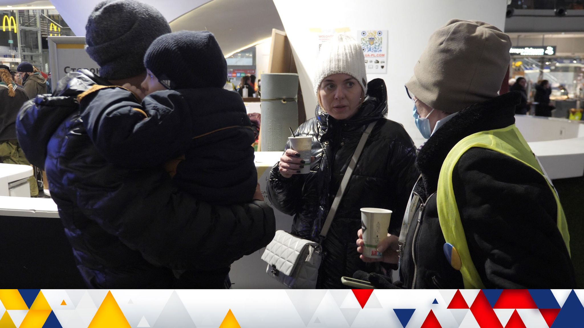 Ukraine invasion: Offers to house Ukrainians in Warsaw 'drying up' as ...