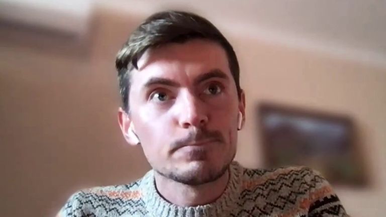 Roman Skilarov escaped Mariupol with his mother and little brother to ...