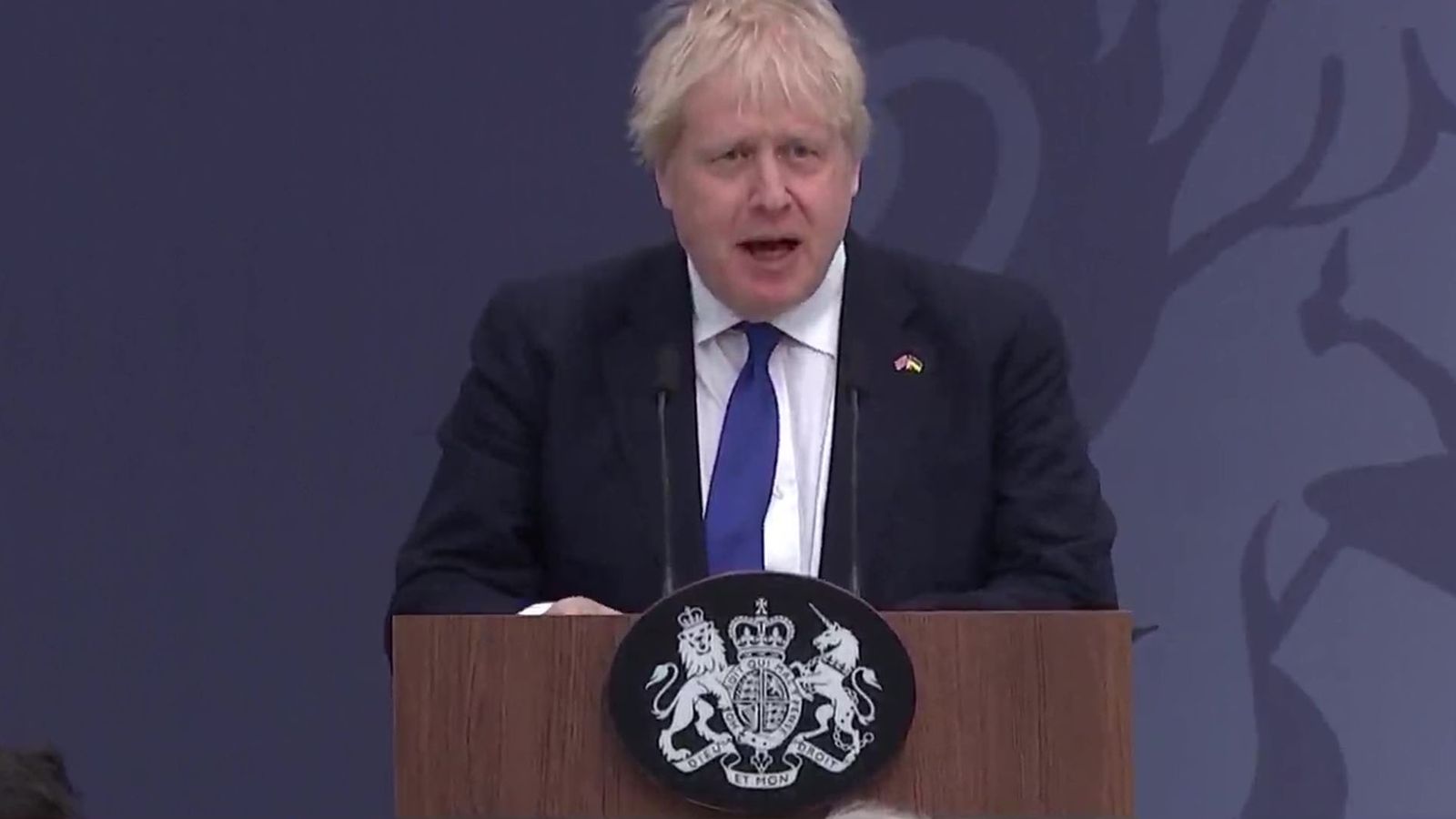 Boris Johnson announces illegal migrants will be sent to Rwanda ...
