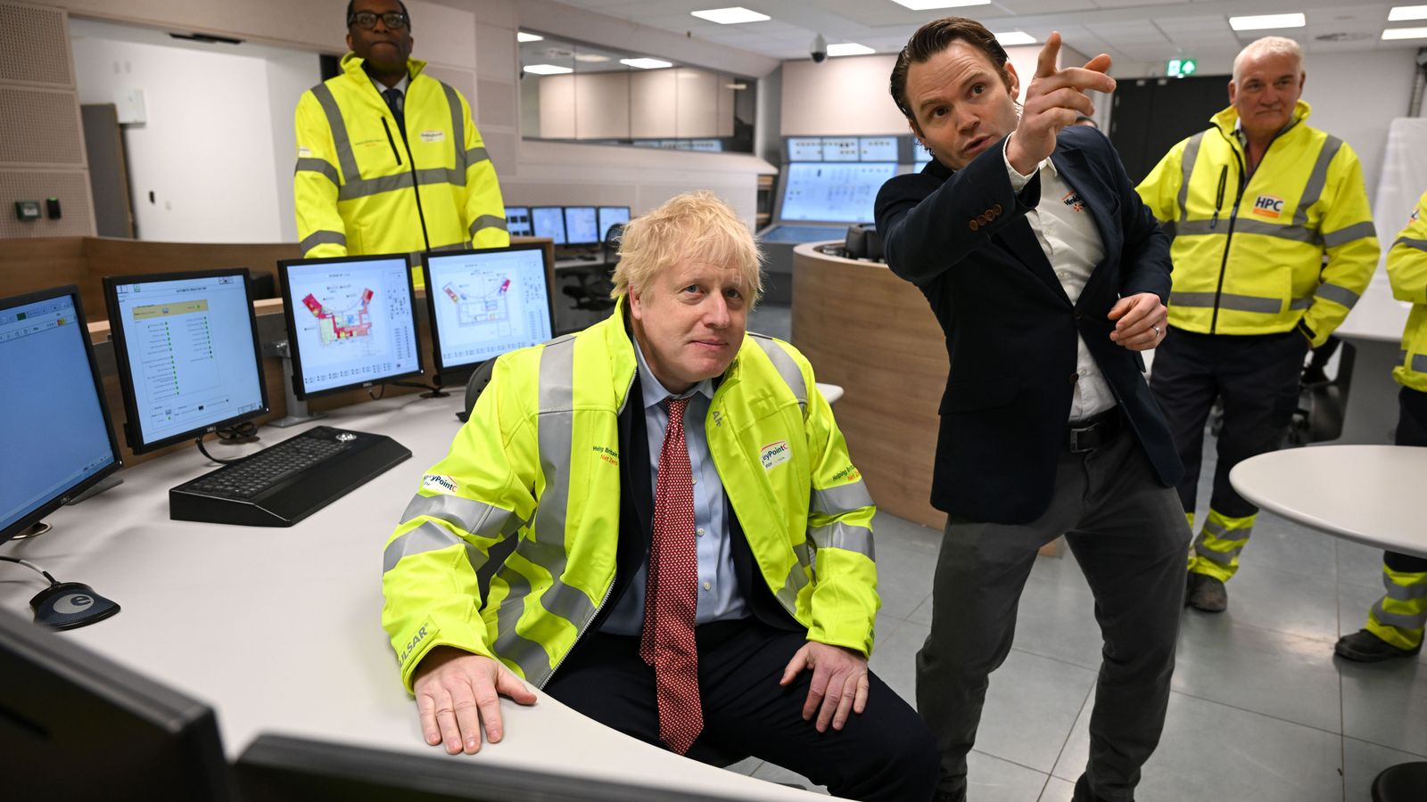 Energy security strategy: Boris Johnson pledges to 'do more' on cost of ...