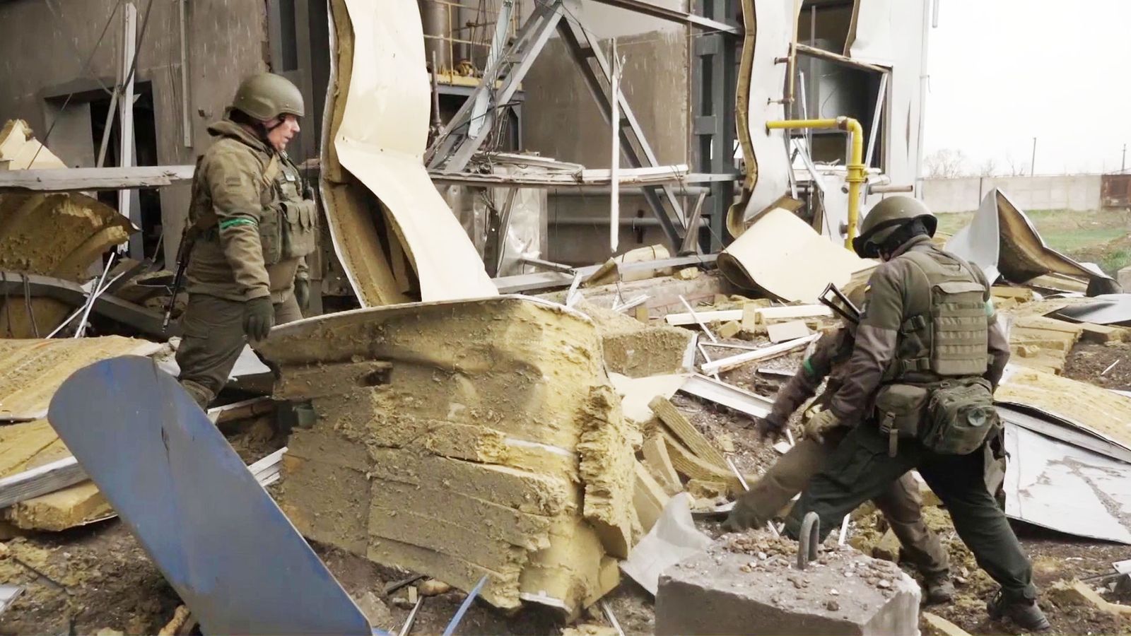 Bomb disposal squads face huge call-outs | World News | Sky News