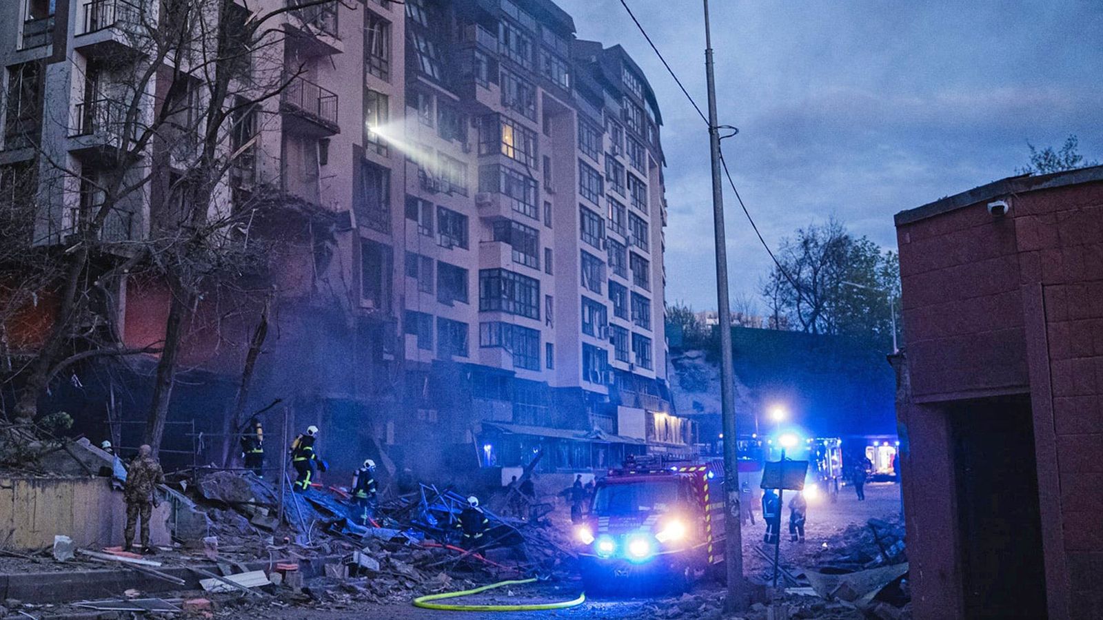 Shelling continues in Ukraine | News UK Video News | Sky News