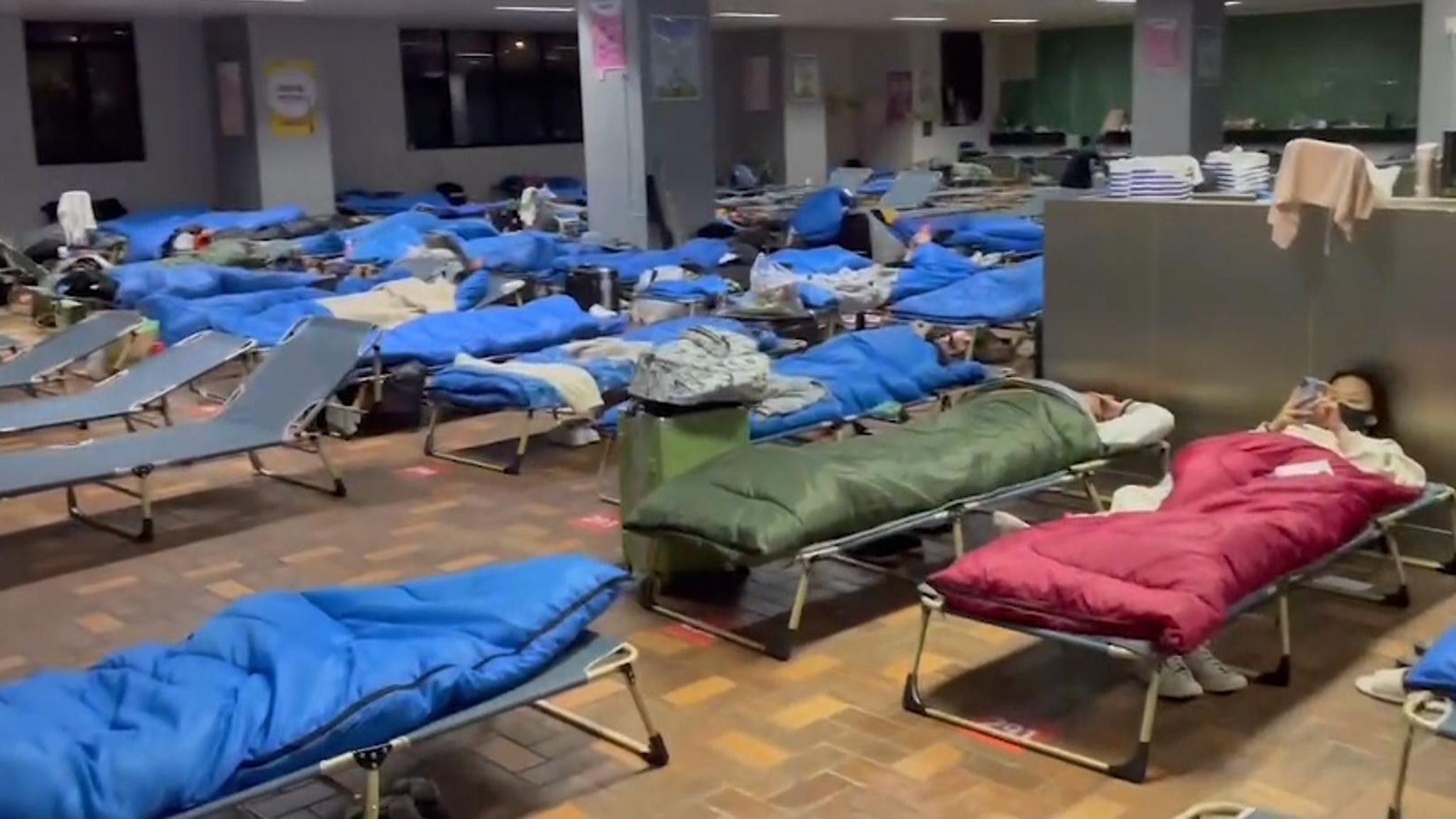 Shanghai COVID lockdown: Fences appear around residential buildings to ...