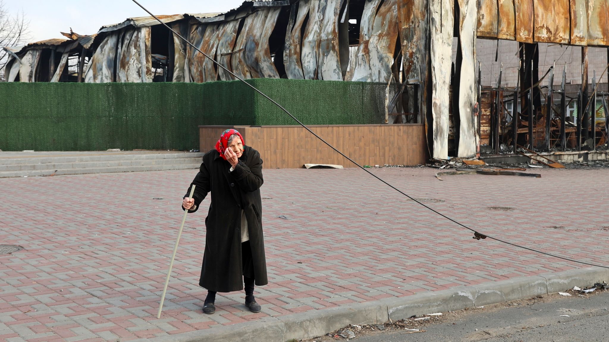 Ukraine war: Russia demands surrender of remaining troops in Mariupol ...