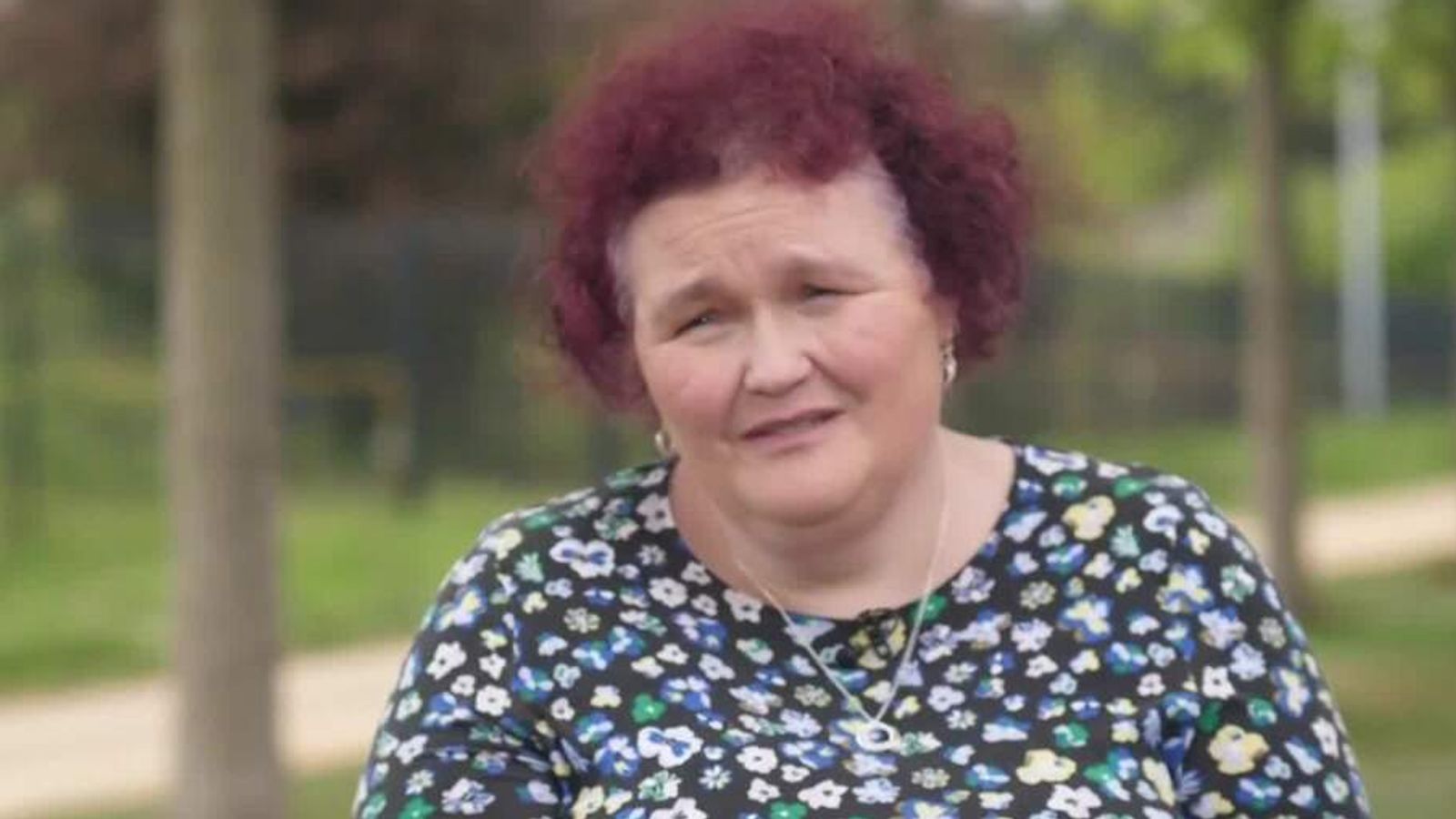 Claire Throssell speaks about how she held her dying son after Darren ...