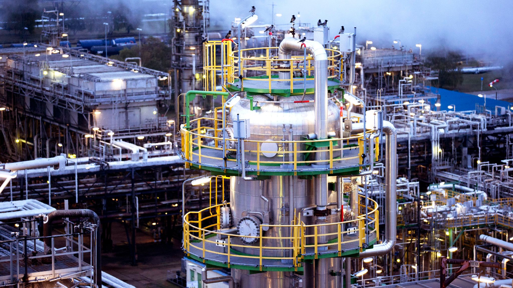 EU's Russia oil ban in jeopardy as Hungary rejects sanction as 'atomic ...