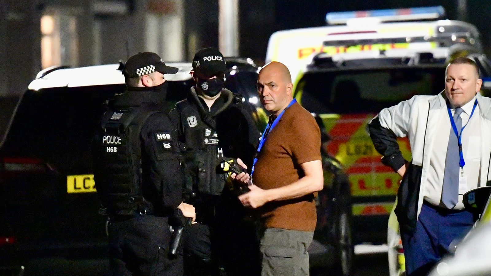 Police shoot man in Scunthorpe after officers seriously injured while ...