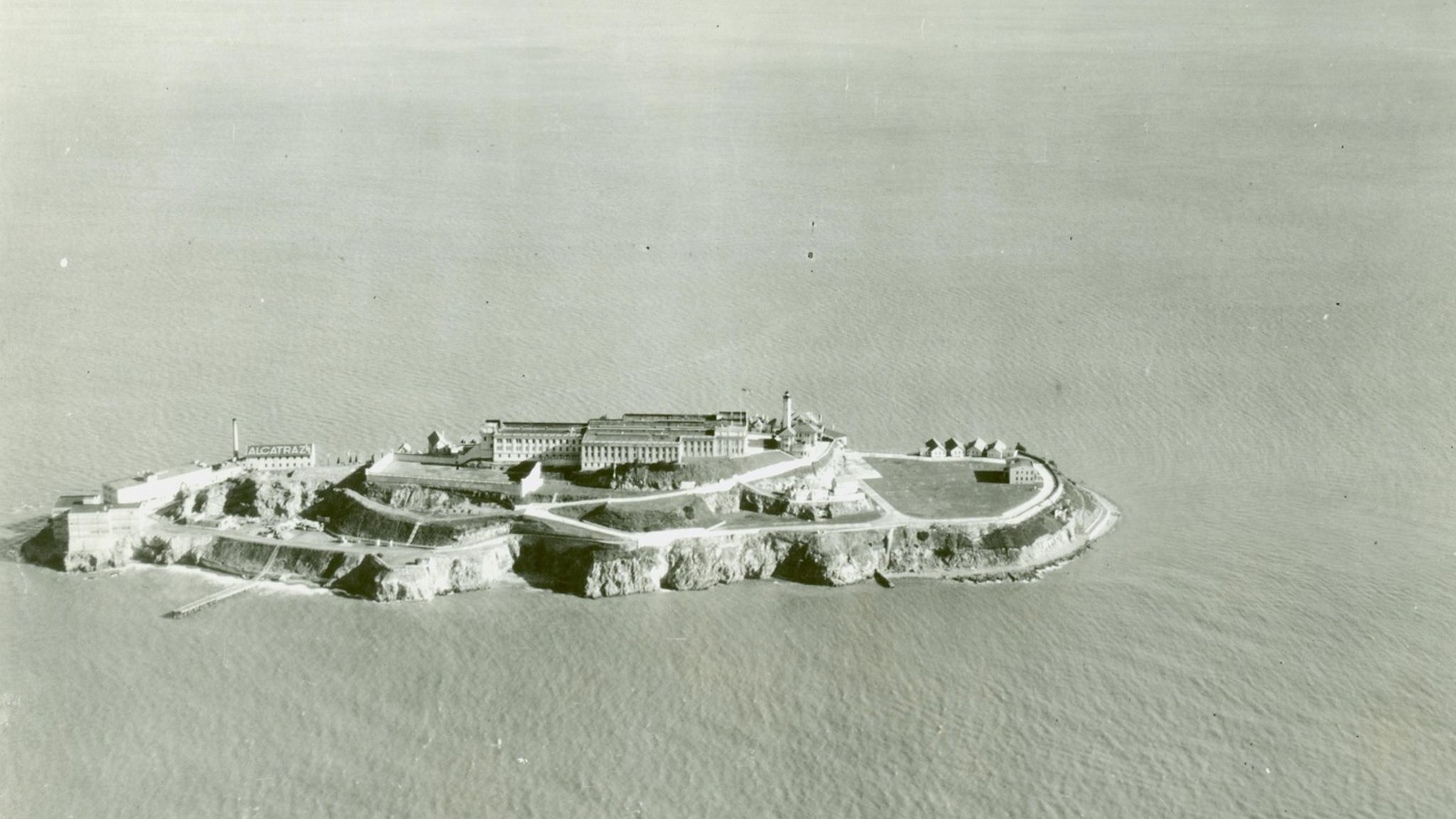 Escape from Alcatraz: US Marshals hunt criminals who dug their way out ... Escape from Alcatraz: US Marshals hunt criminals who dug their way out ...