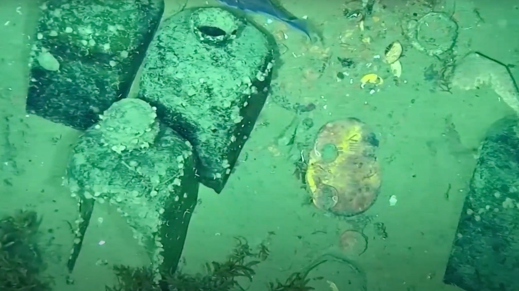 Colombian army shares pictures of shipwreck carrying billions in lost ...