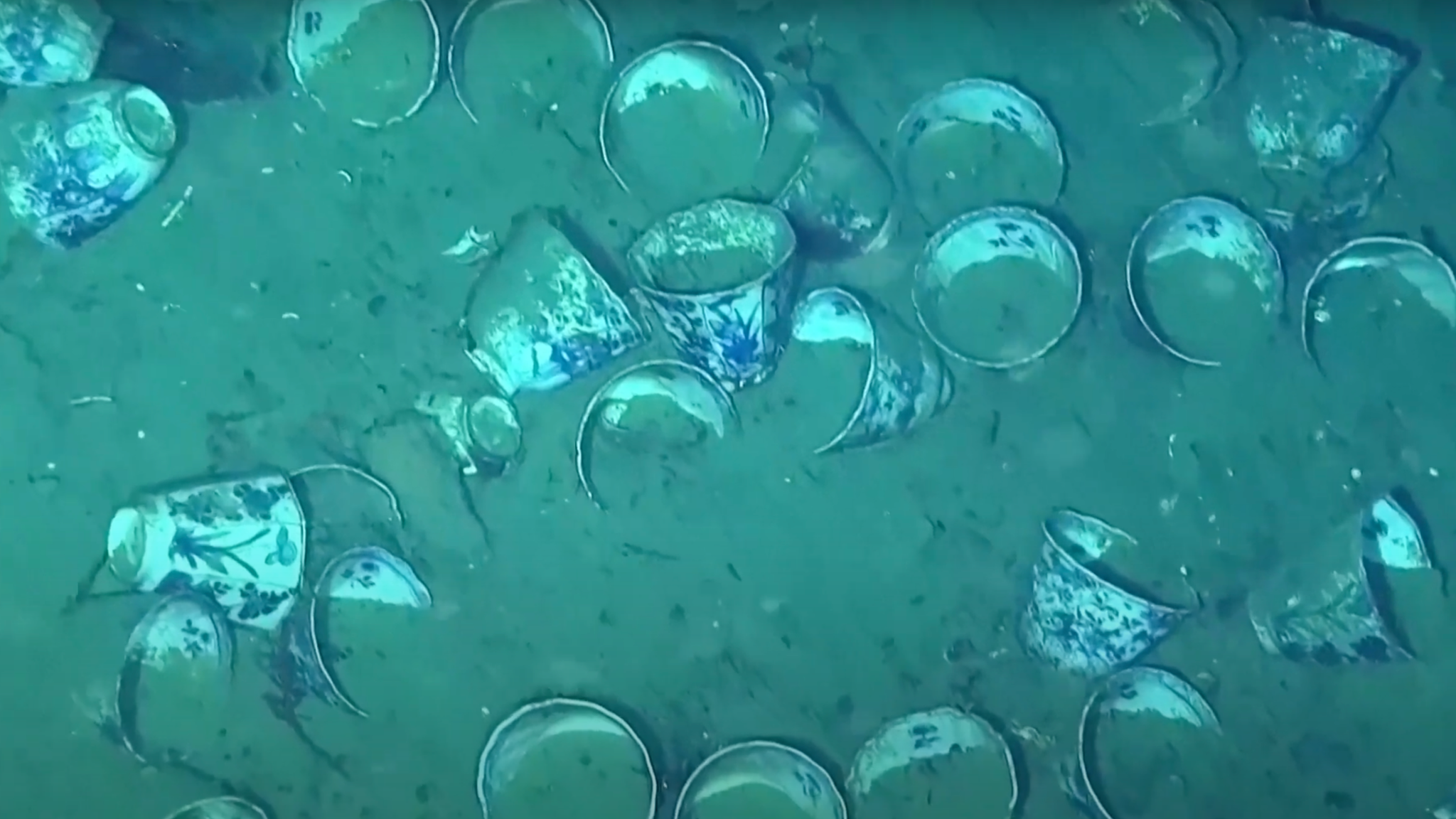 Colombian army shares pictures of shipwreck carrying billions in lost ...