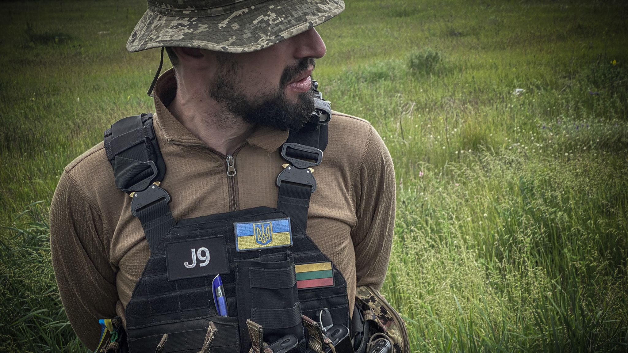 Ukraine war: Children with toy guns manning checkpoints, while body ...
