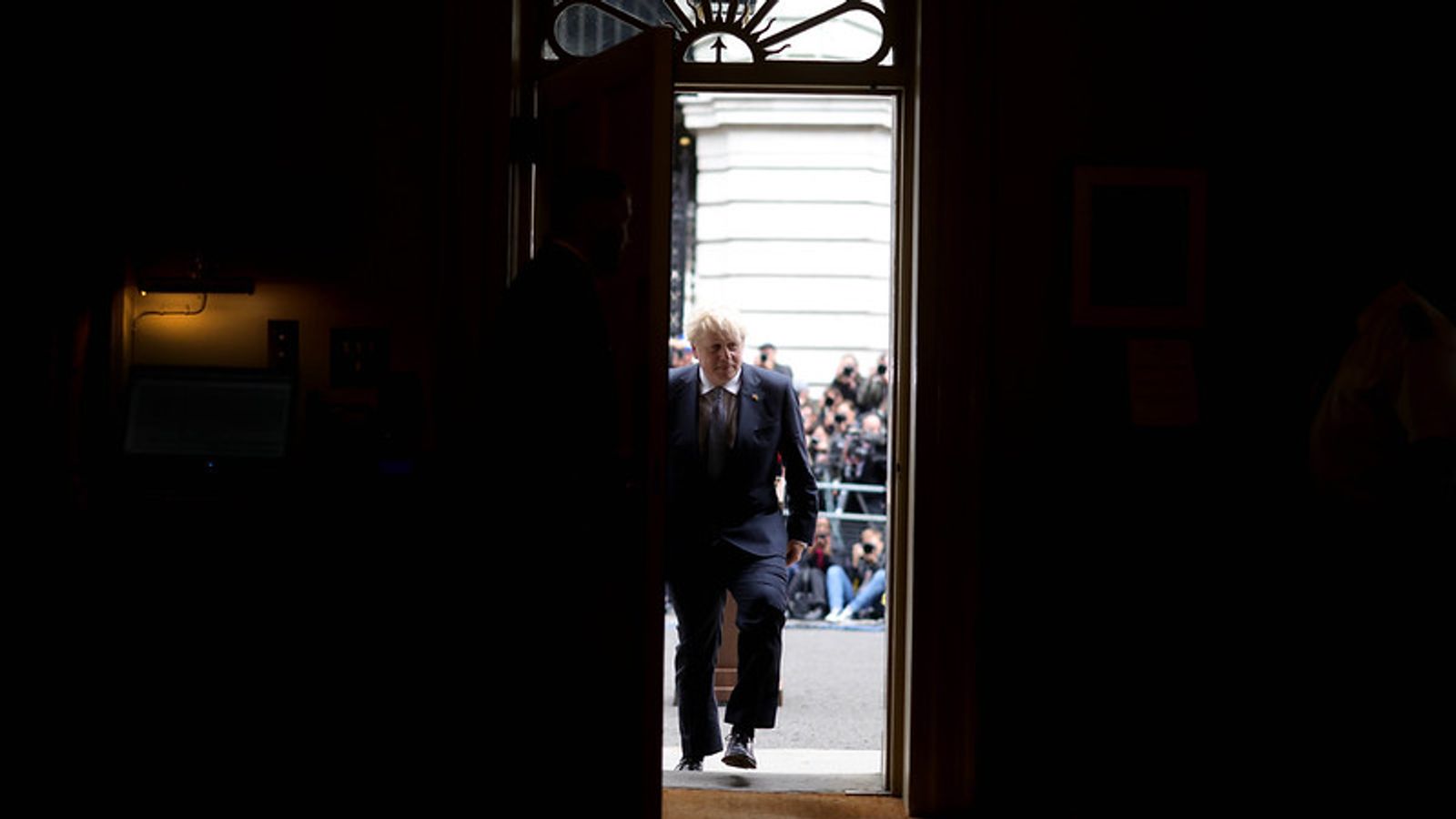 Boris Johnson: Behind the scenes pictures capture the emotion as prime ...