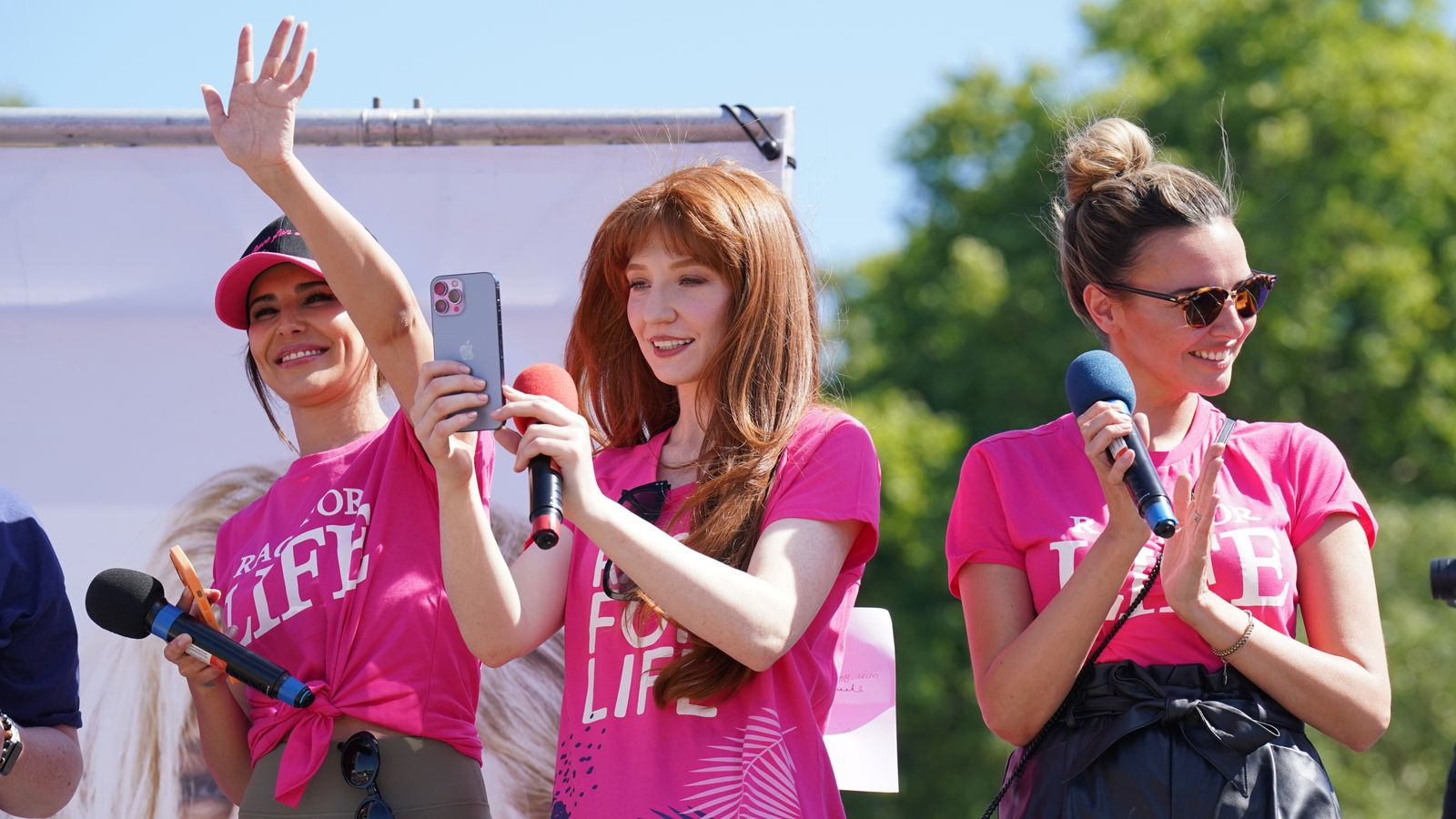 Sarah Harding: Girls Aloud stars Cheryl, Nadine Coyle and Nicola ...