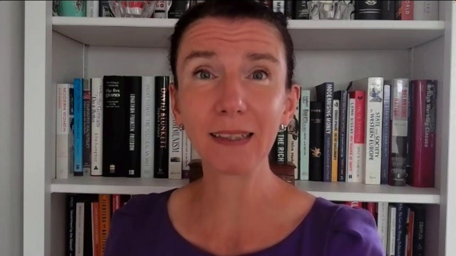 Labour 'firmly focused on energy bills' | News UK Video News | Sky News