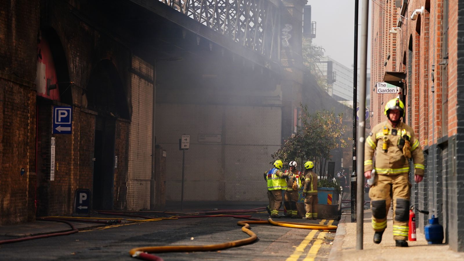 A fire has broken out near London Bridge, disrupting four train lines ...