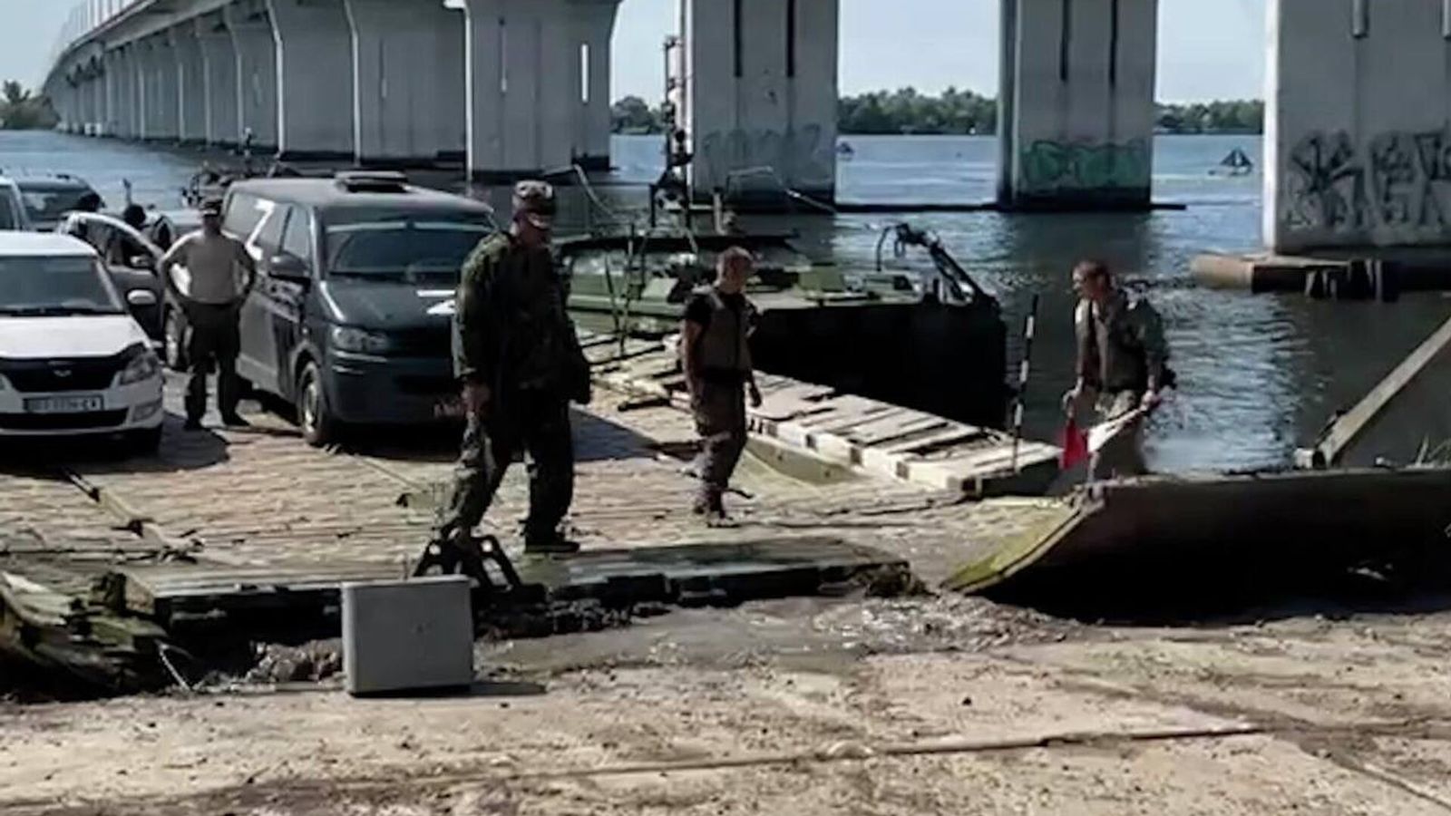 Ukraine war: Insolence of Russian troops in Kherson appears to confirm ...