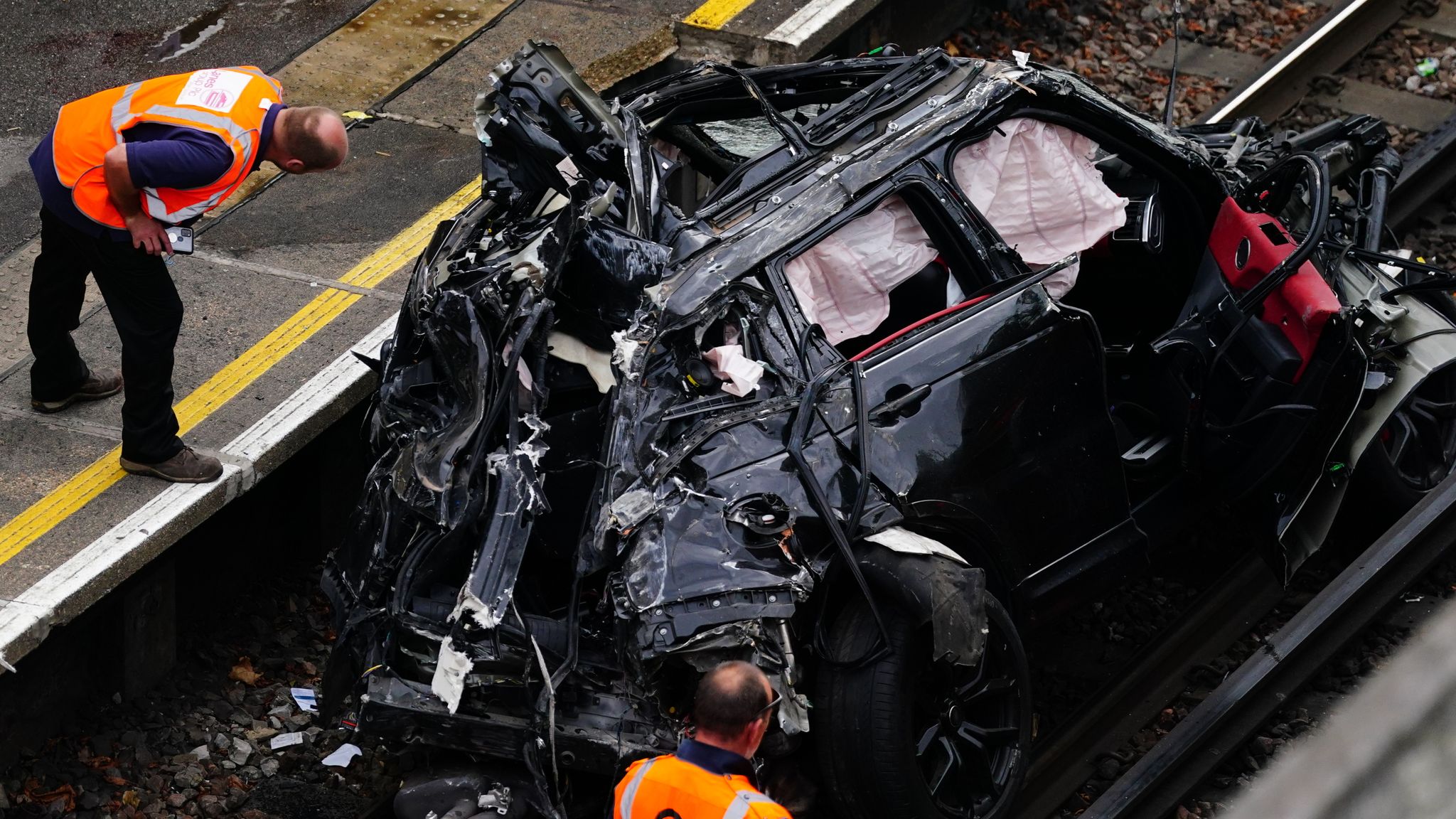 Uber driver says he 'could have died' after witnessing Range Rover flip ...