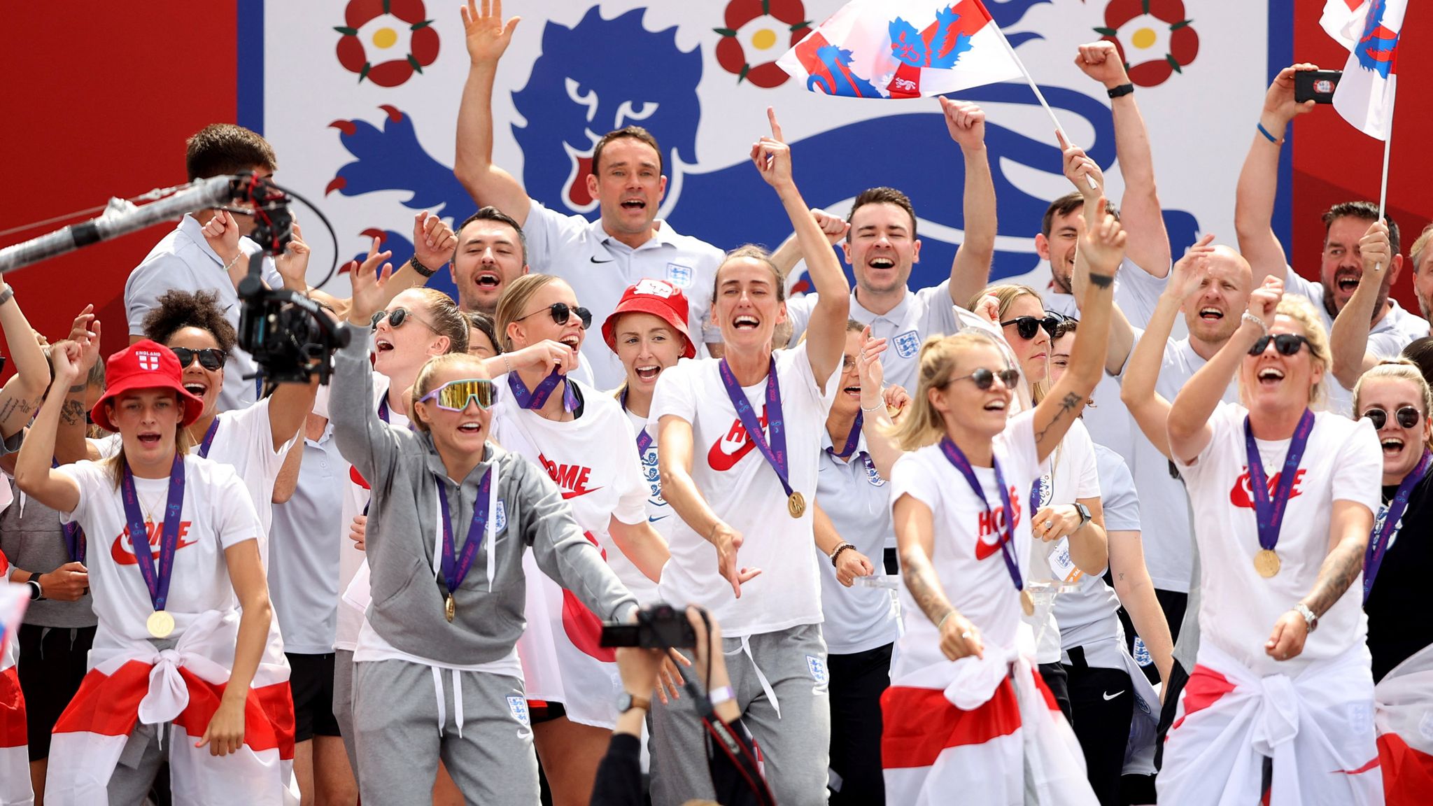 Lionesses, Emma Raducanu and the Premier League: Who and what to look ...