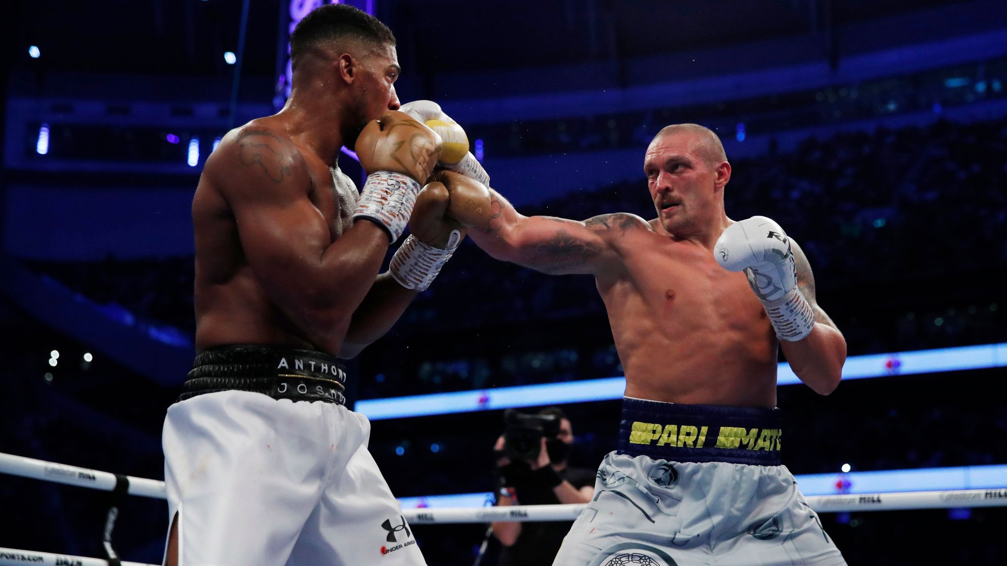 Who is Oleksandr Usyk, the 'strange one' who has defended his boxing ...