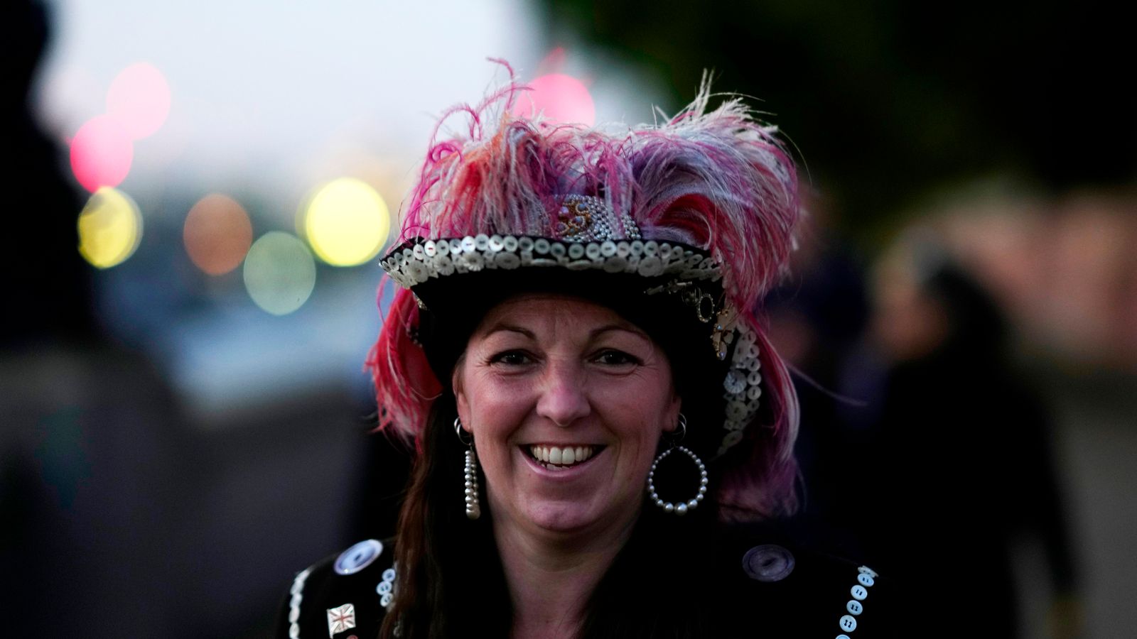 The striking outfits mourners donned as they say goodbye to the Queen ...
