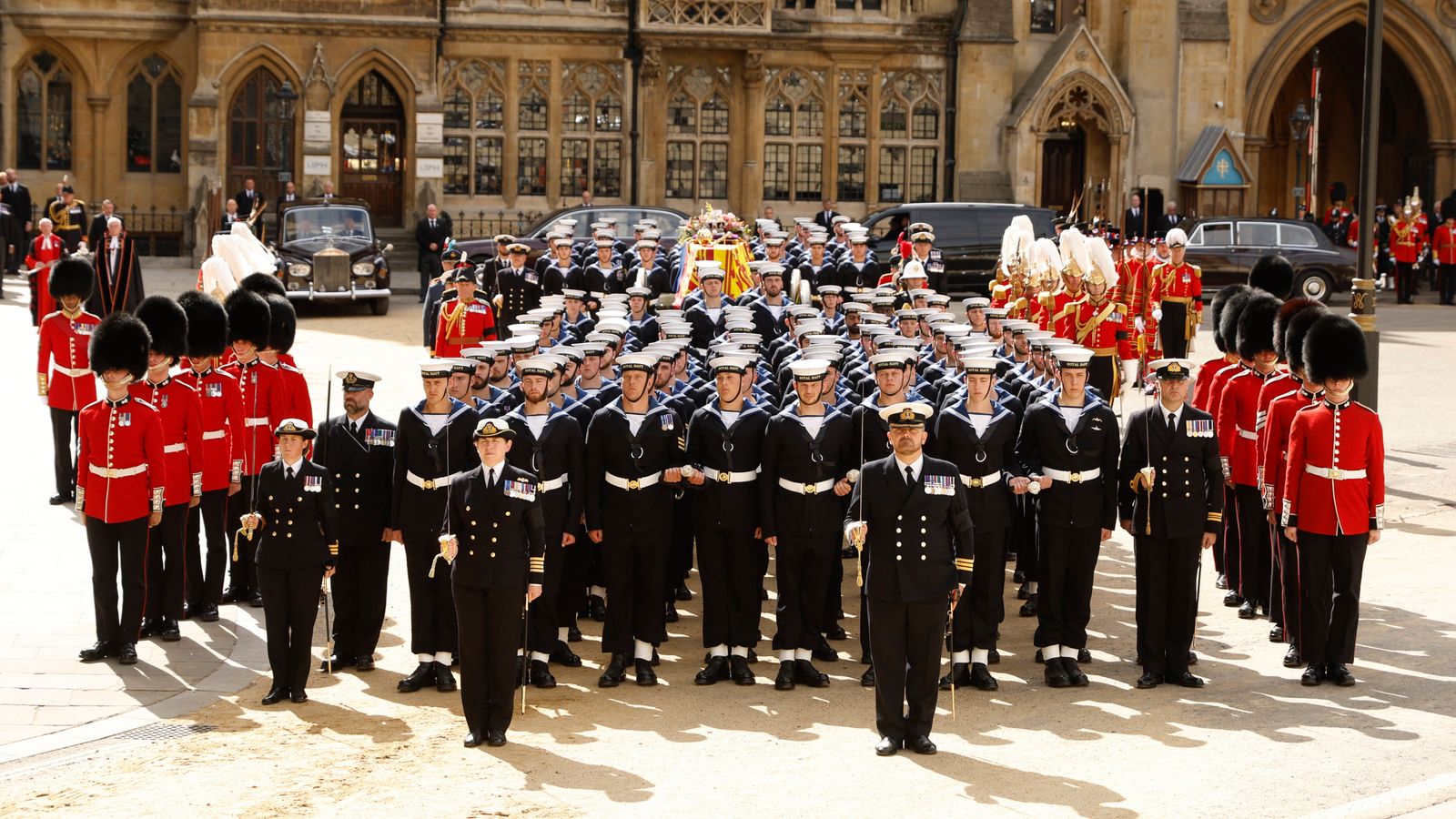 In pictures: Royals and foreign dignitaries together for Queen's ...