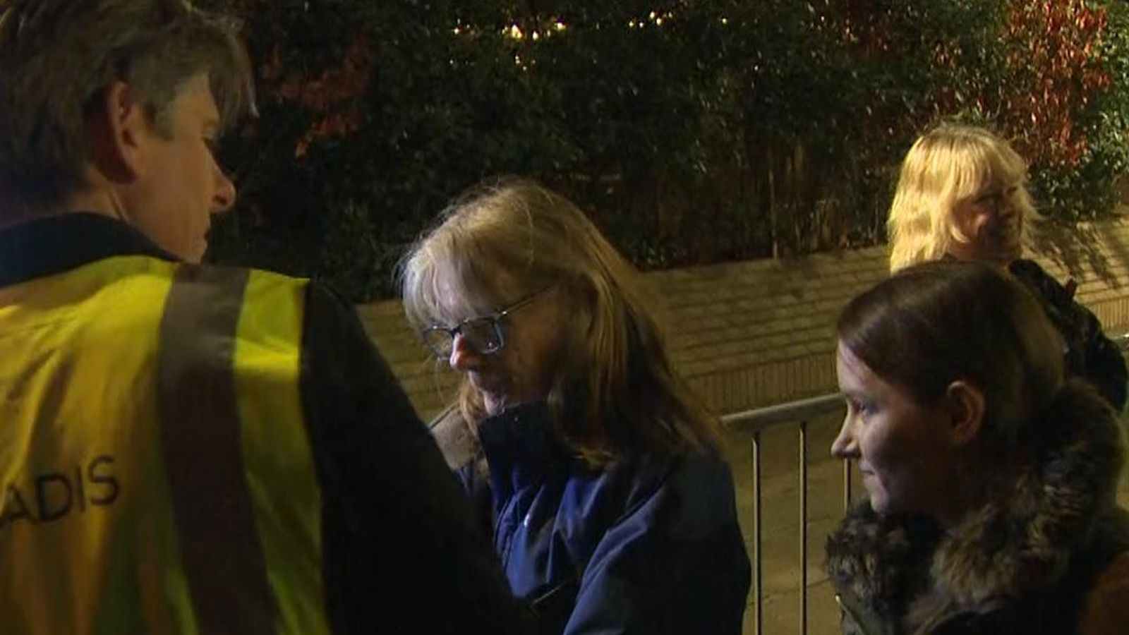 Queue to see Queen lying in state closes | UK News | Sky News